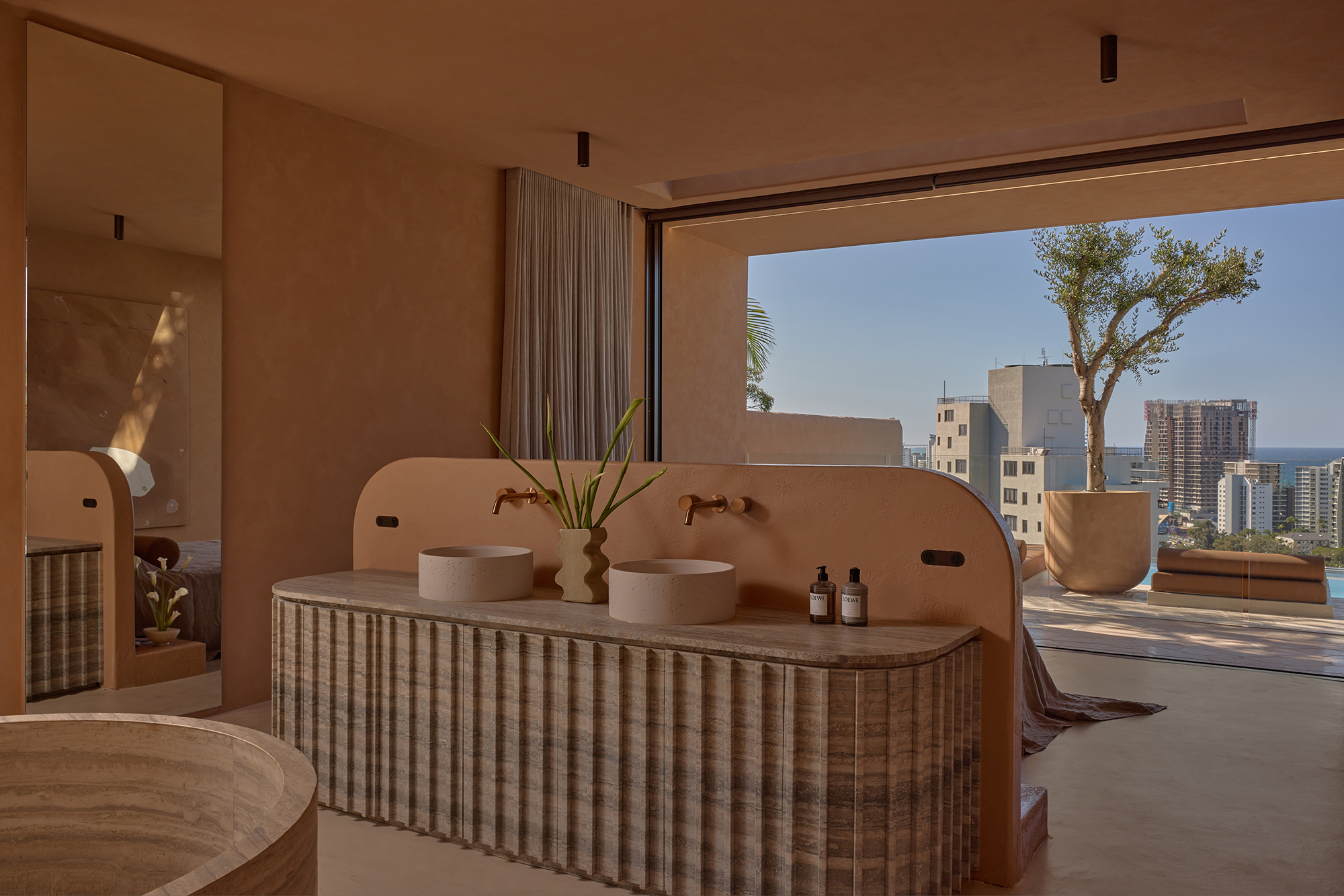 GRAYA™ Design + Construct